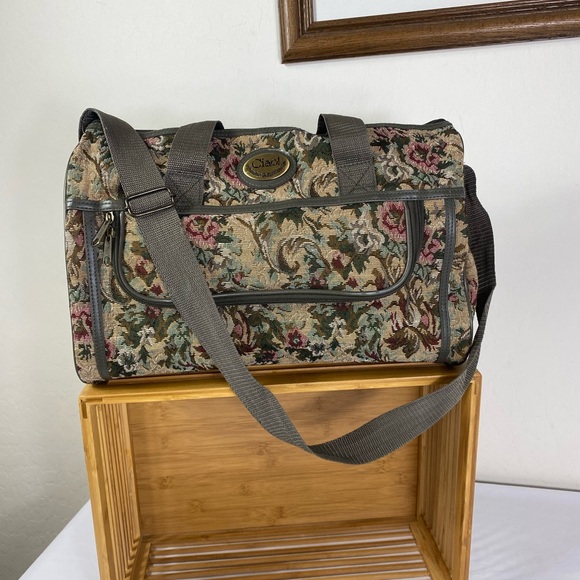 Ciao | Bags | Vintage Floral Tapestry Bag By Ciao Its ...